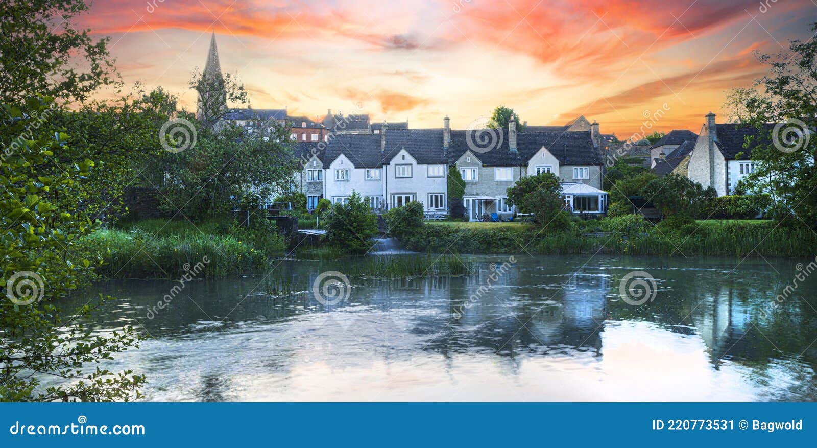 The River Avon at Daniels Well, Malmesbury, Wiltshire Stock Image ...