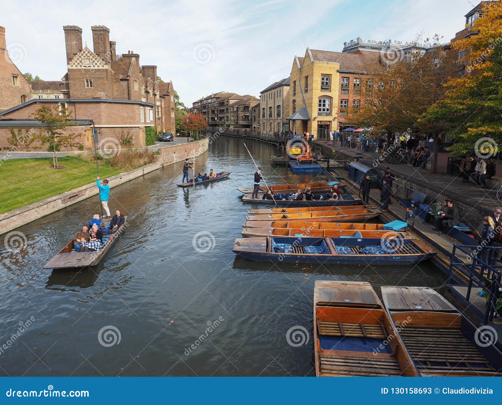 River Cam Punting in Cambridge Editorial Stock Photo - Image of english ...