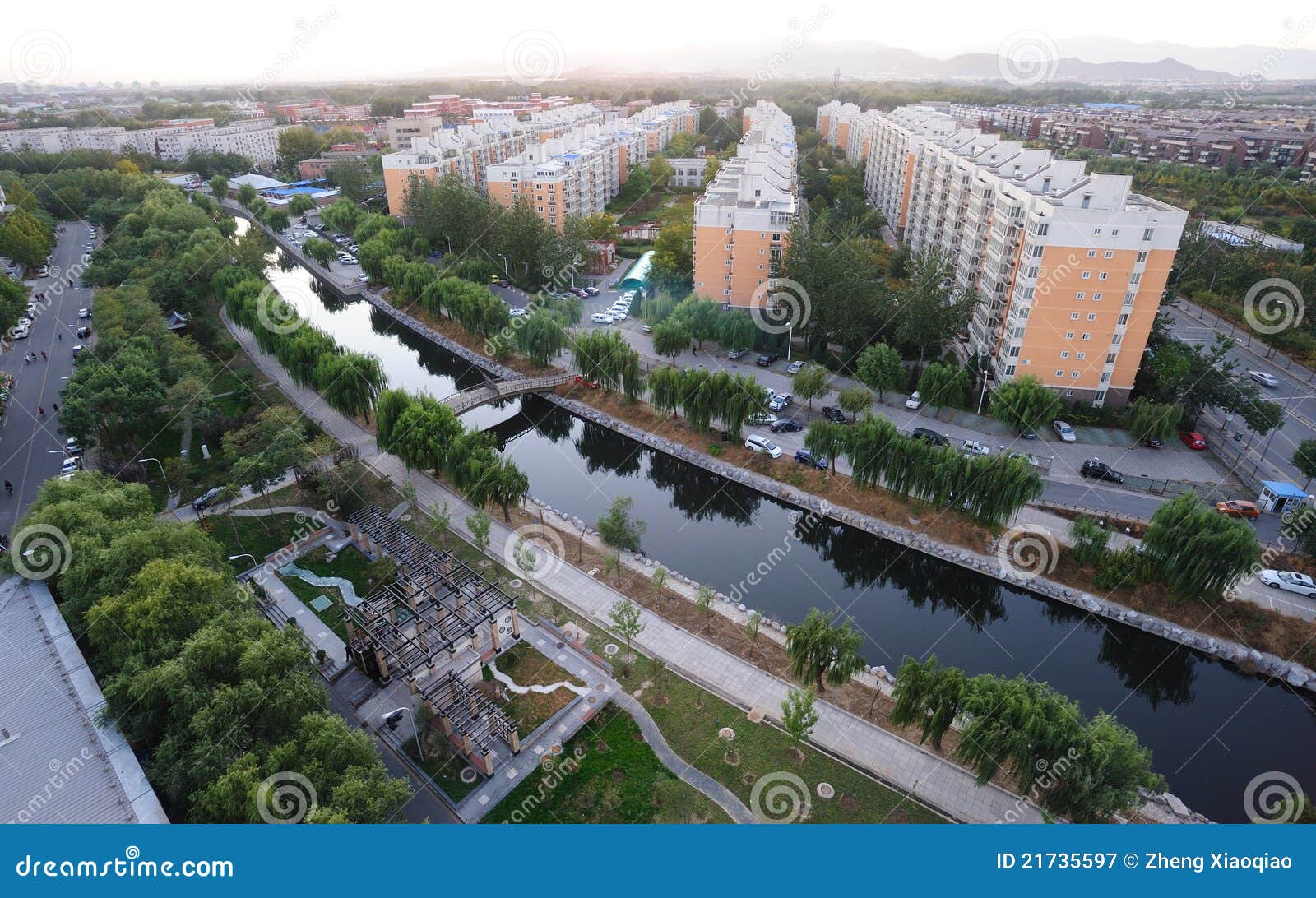 River in city stock image. Image of urban, architecture - 21735597