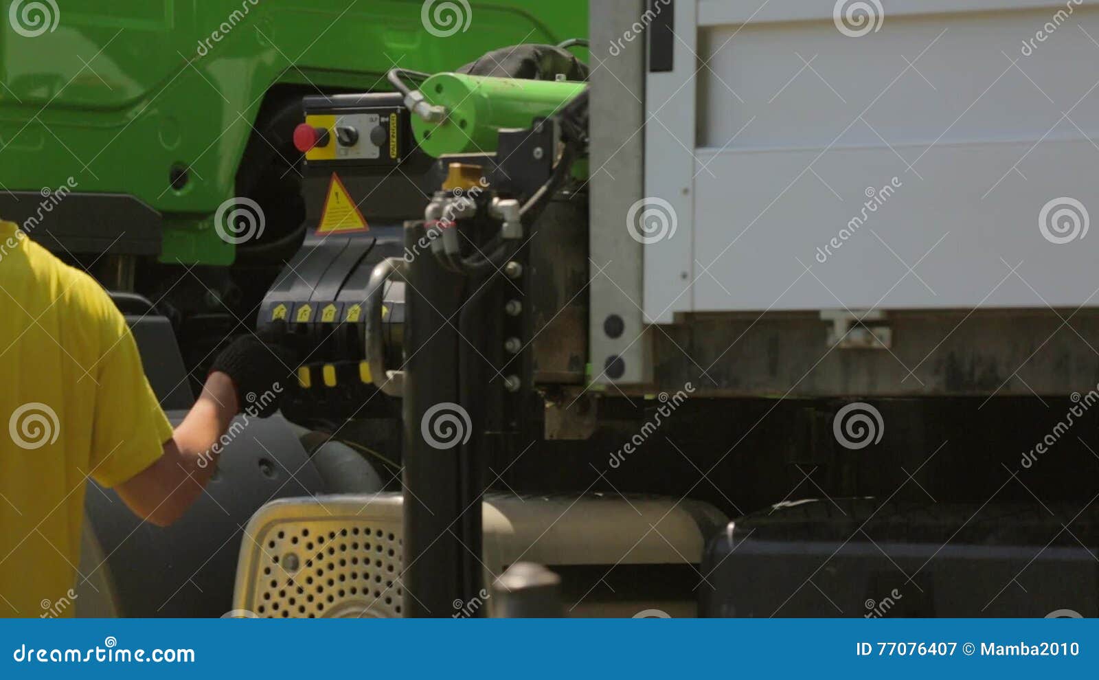 River Cleaning Machine Working Process Stock Footage & Videos - 3 Stock ...