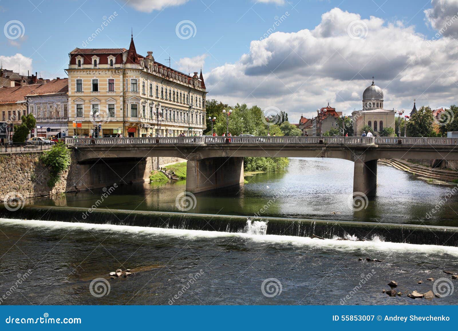 River Crisul Repede in Oradea. Romania Stock Image - Image of city ...