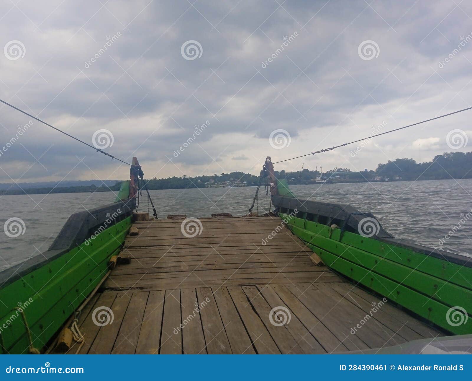 River Crossing Boat in Kalimantan Stock Image - Image of beach, dream ...