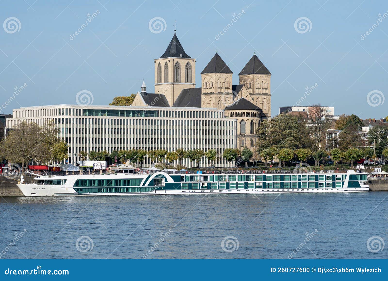 Amadea Cara editorial image. Image of shipping, pier - 260727600
