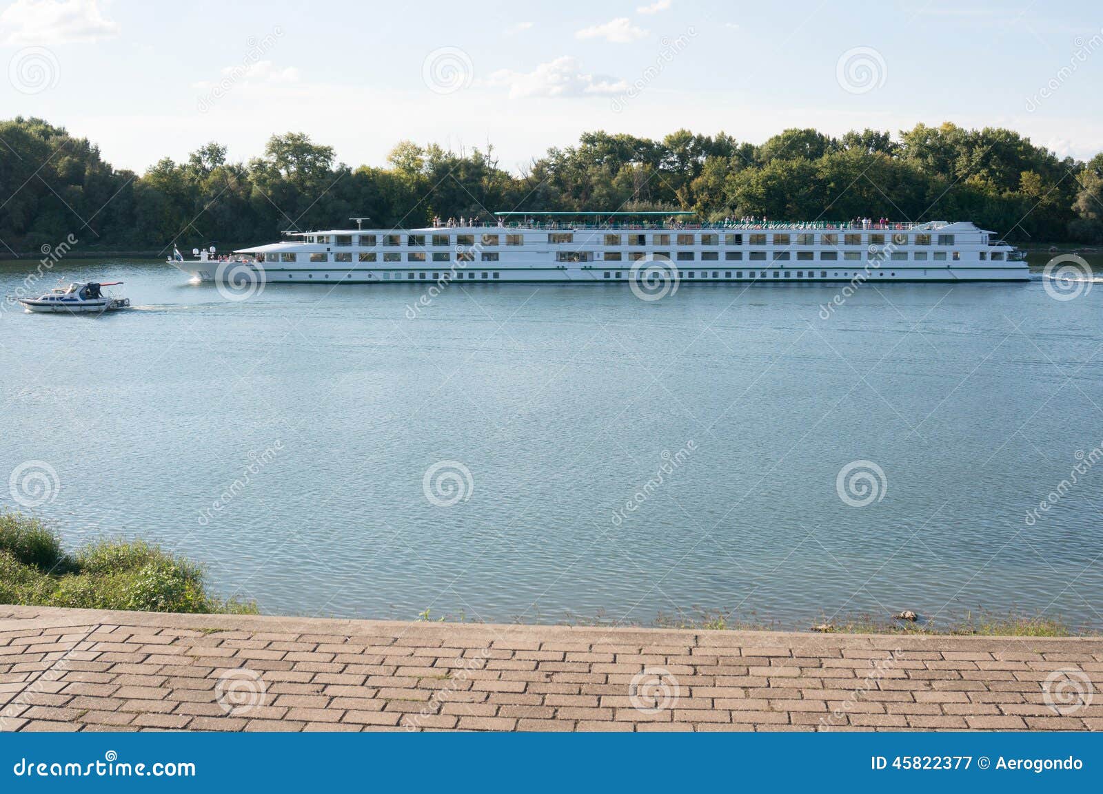 River cruiser stock image. Image of luxurious, beach - 45822377