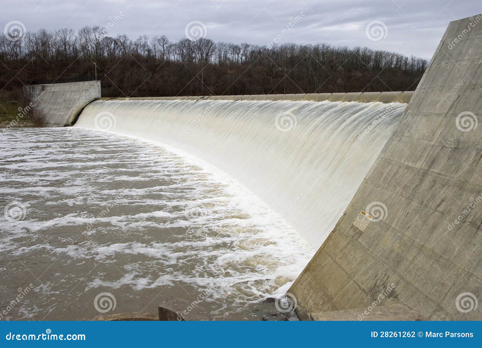 River Flower Over Dam stock photo. Image of water, olentangy - 28261262