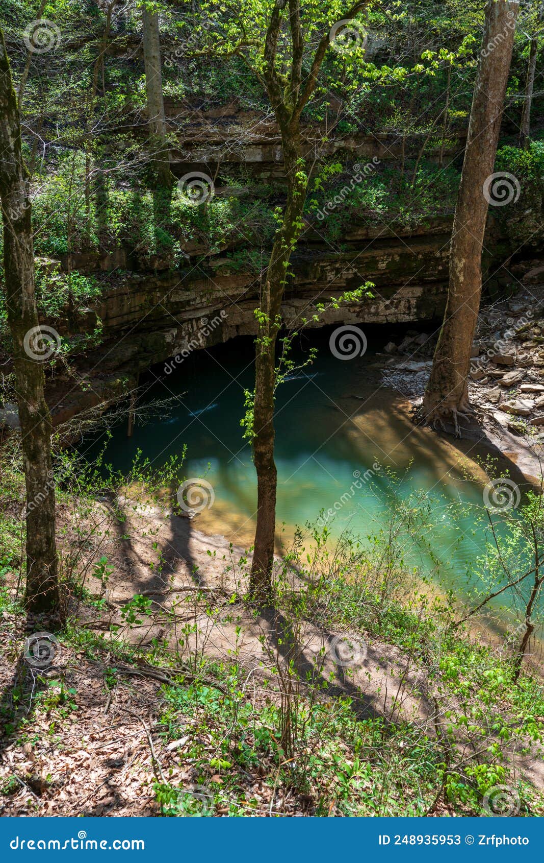 River Flowing into Cave System at Mammoth Cave National Park Stock ...