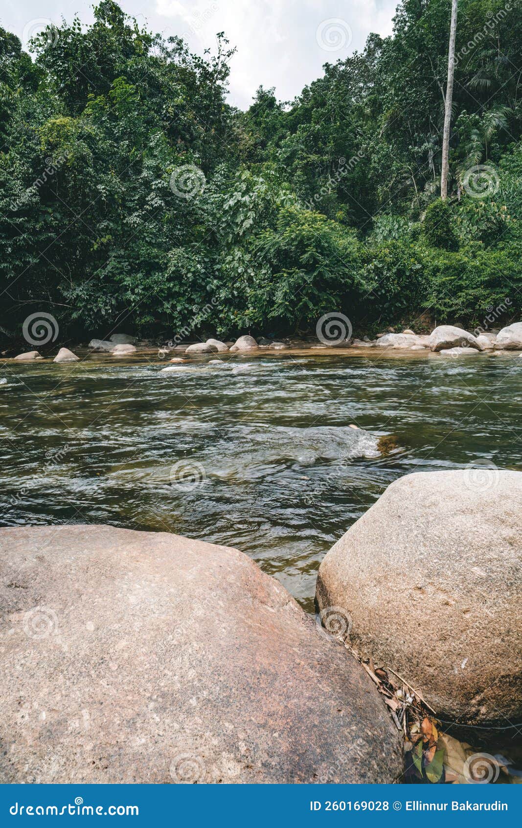 River Flowing at Sungai Kampar, Gopeng, Perak Stock Photo - Image of ...