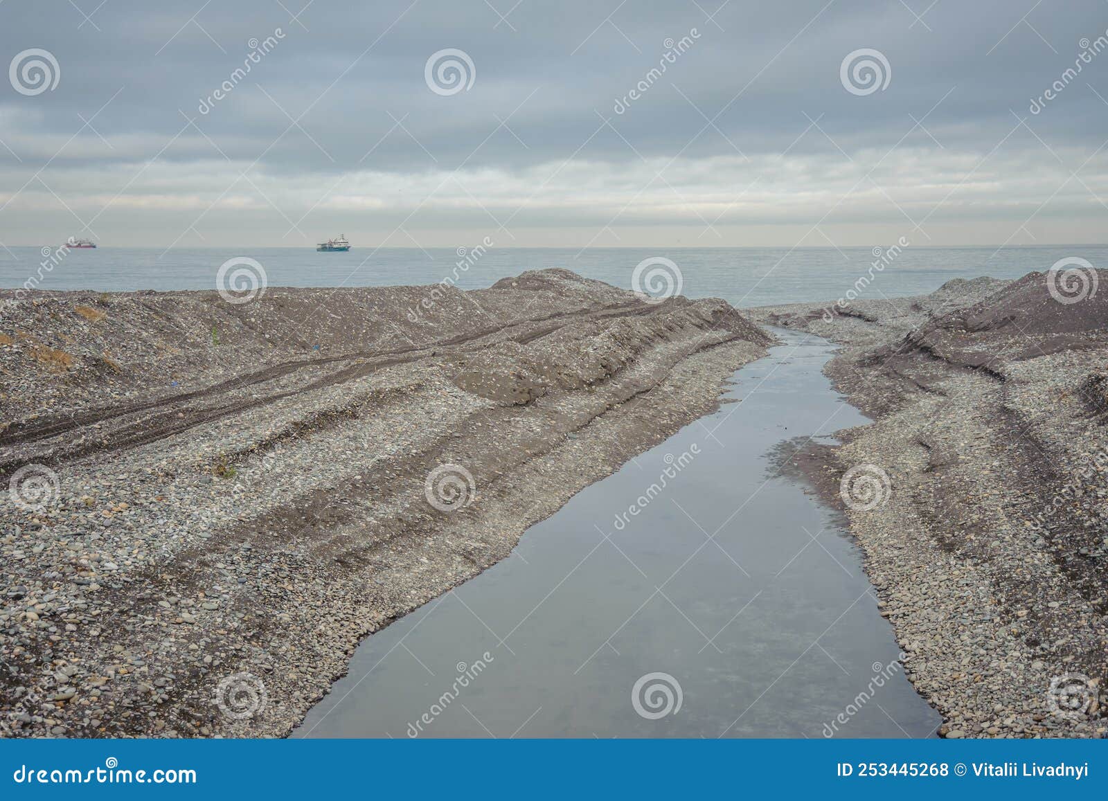 The River Flows into the Sea Stock Photo - Image of autumn, sunshine ...