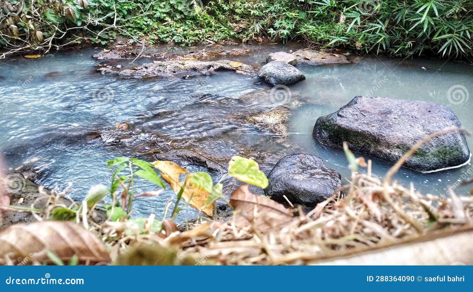 The River Has Started To Dry Up Due To the Dry Season Stock Photo ...