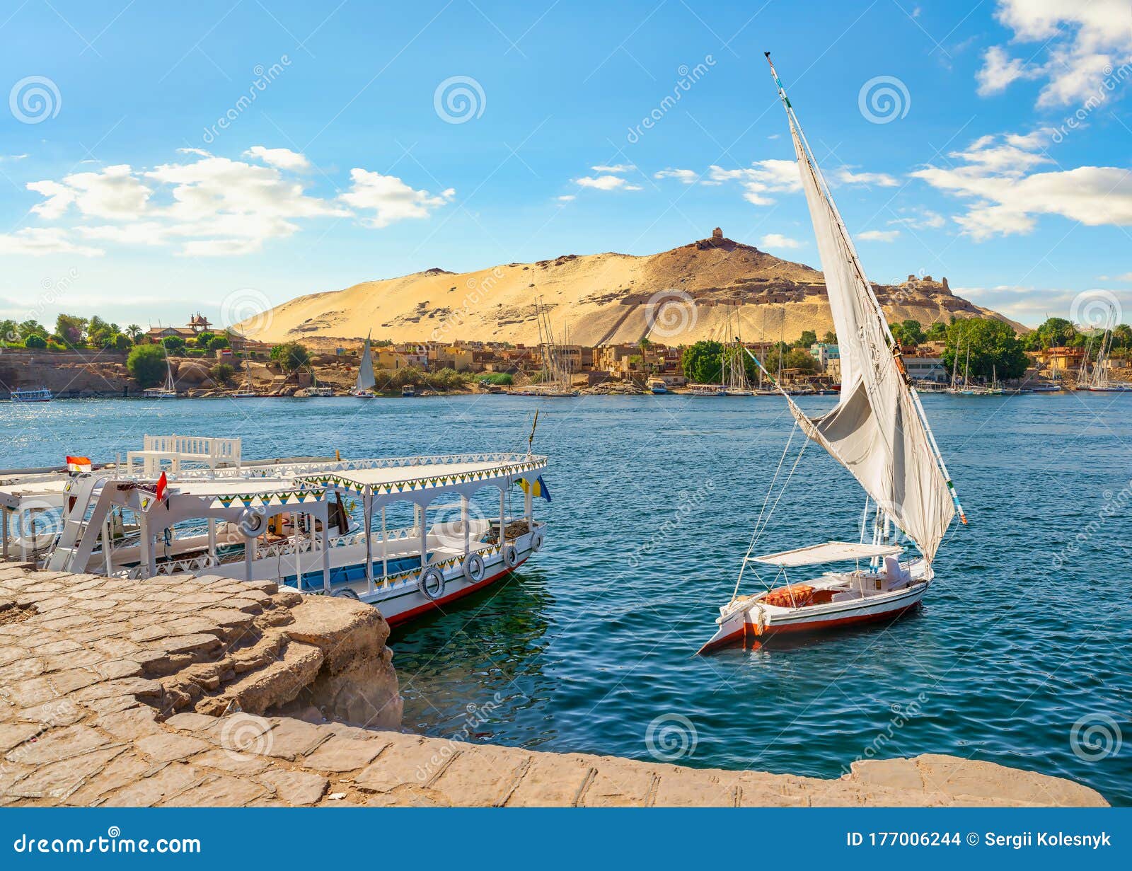 River Nile and boats stock photo. Image of navigation - 177006244
