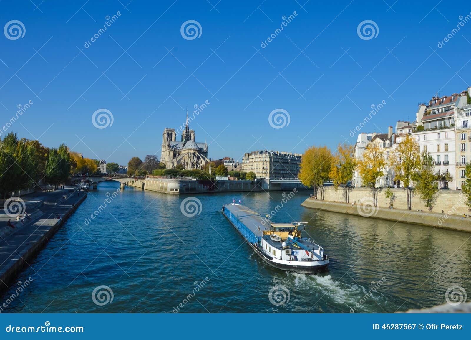 Paris, Boats And Barges With View On The Eiffel Tower And The Bridge ...