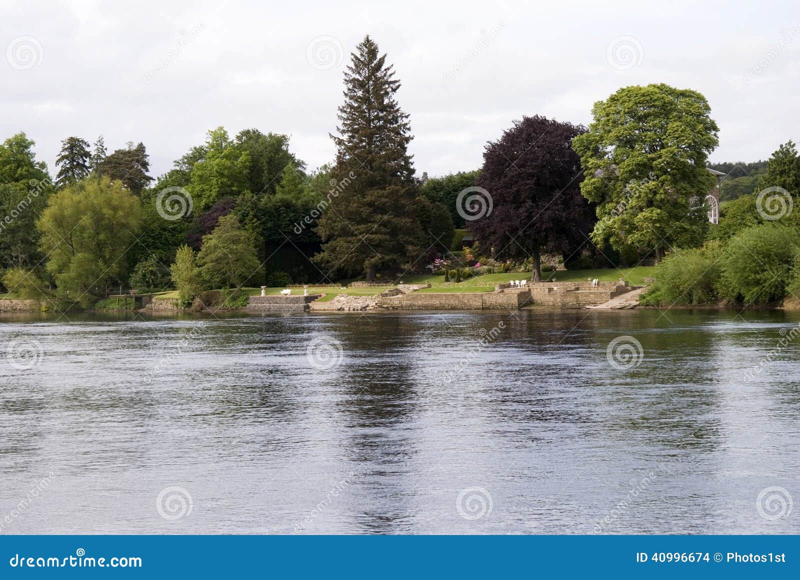 River Tay stock photo. Image of scenery, water, homes - 40996674