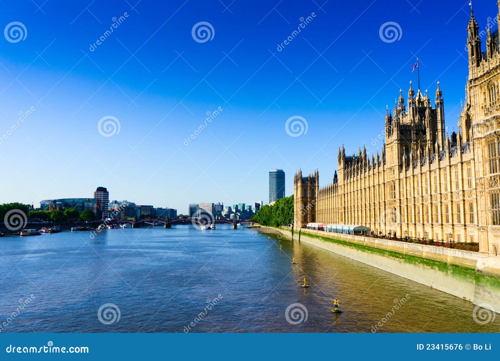 River Thames stock photo. Image of thames, boat, house - 23415676