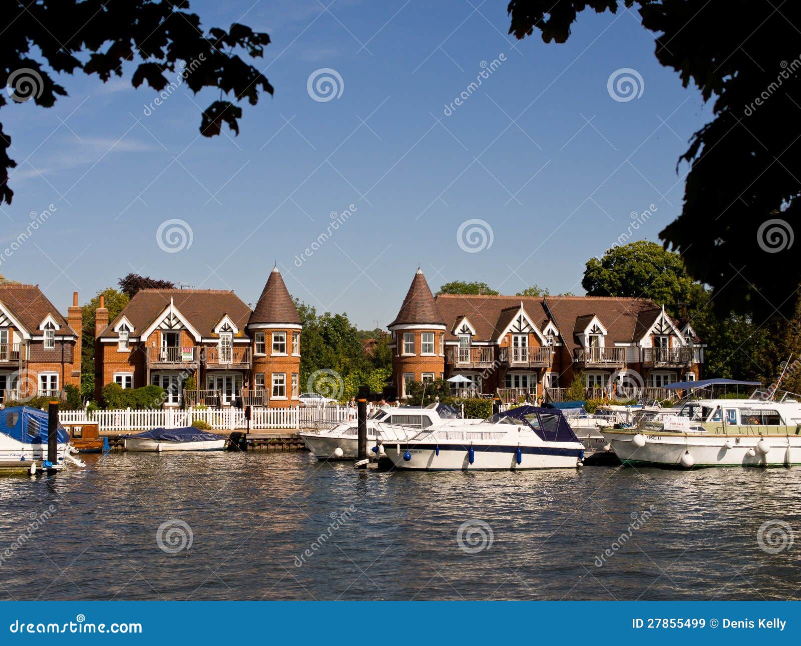 River Thames, Cookham, England Editorial Stock Image - Image of boats ...