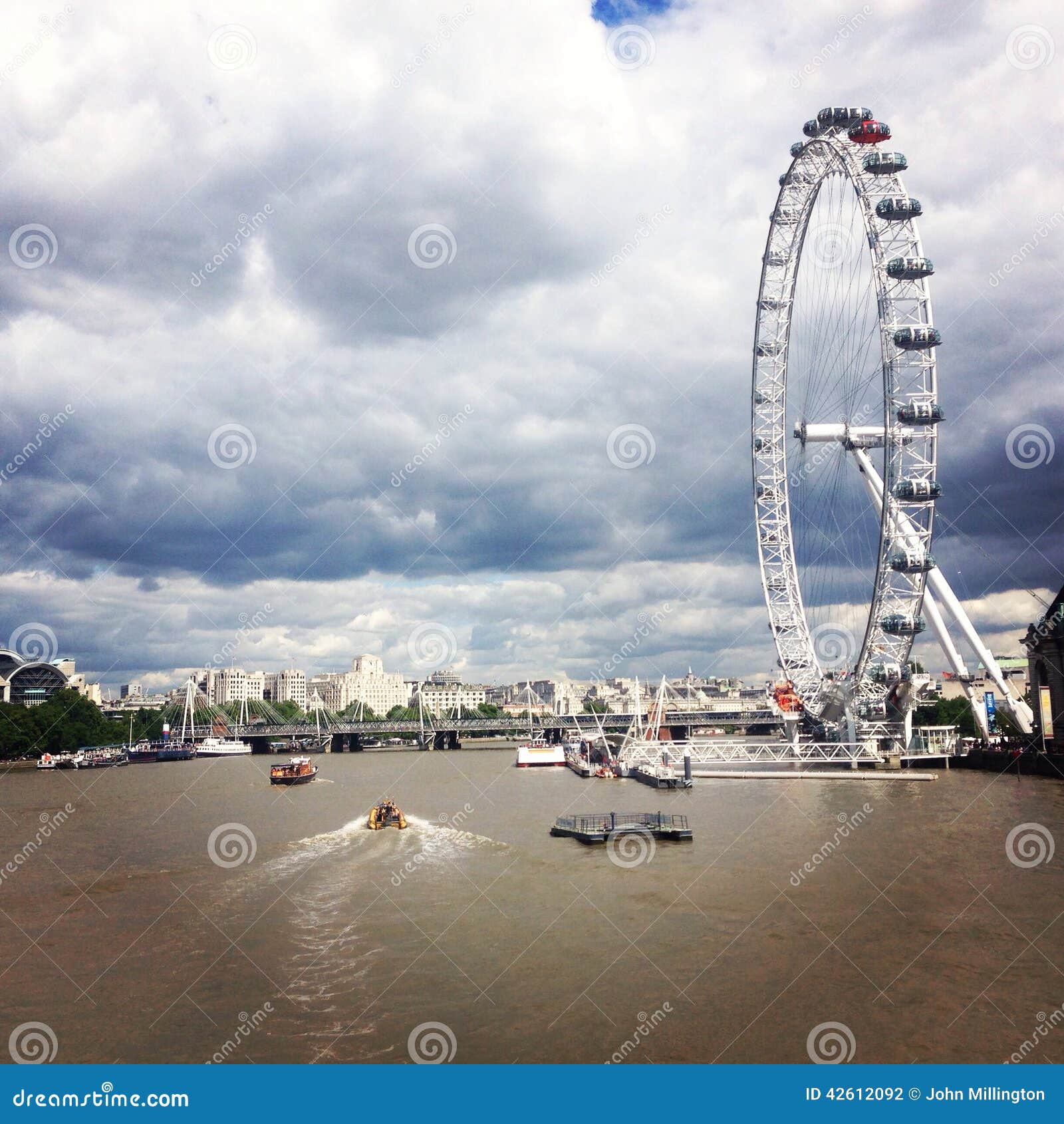 The River Thames editorial photography. Image of thames - 42612092