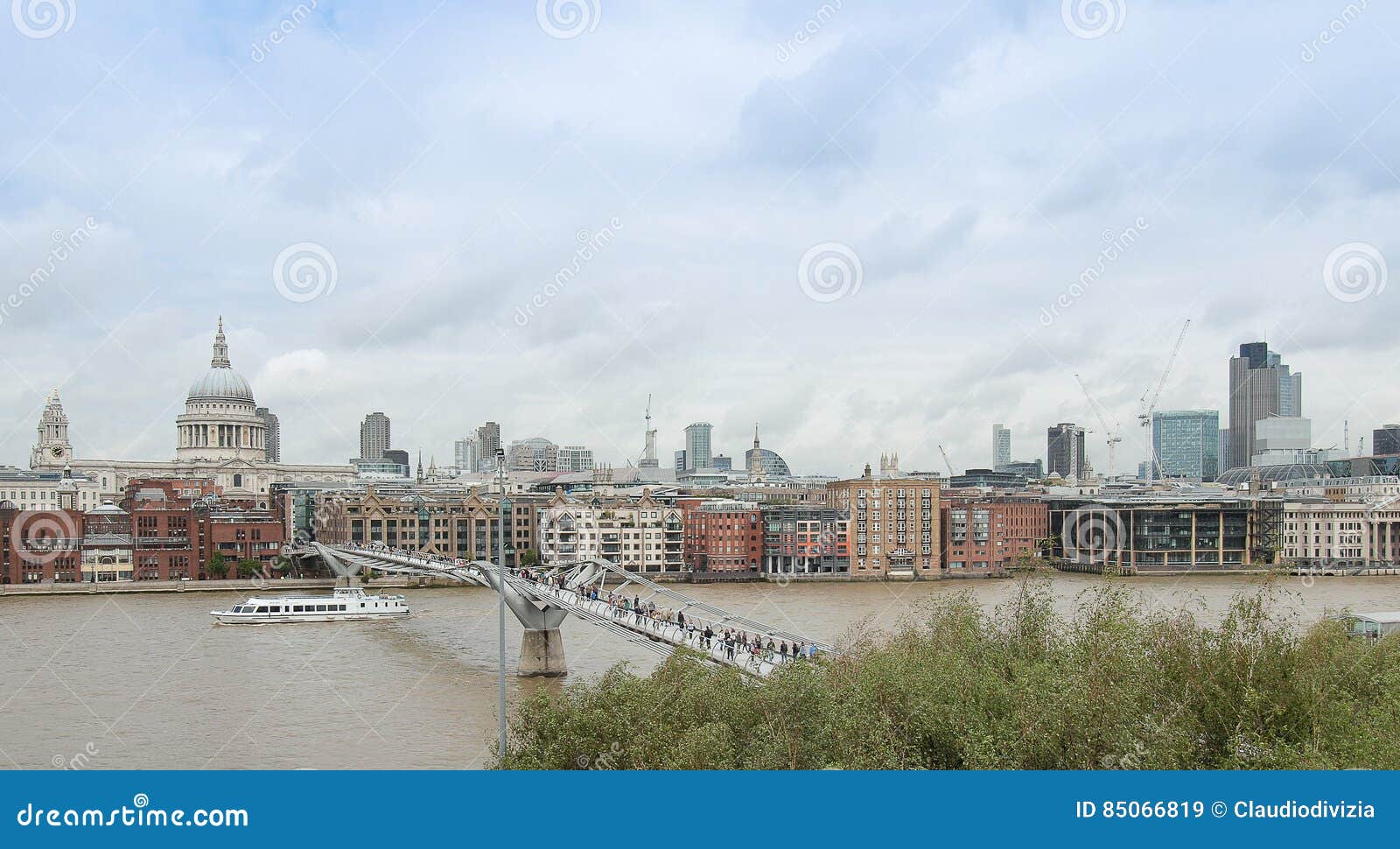 River Thames in London stock image. Image of great, thames - 85066819