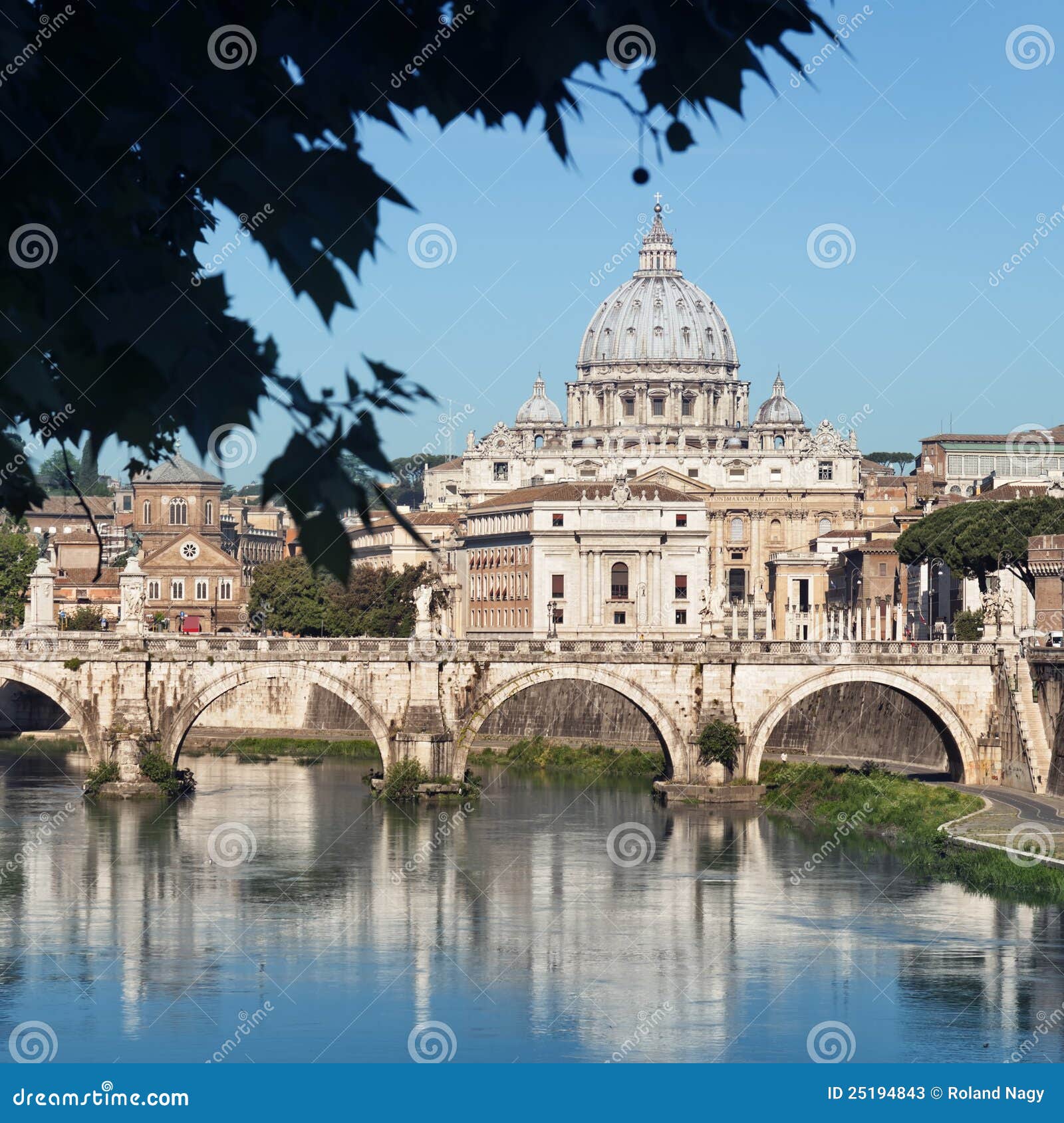 River Tiber, Rome - Italy stock image. Image of pier - 25194843