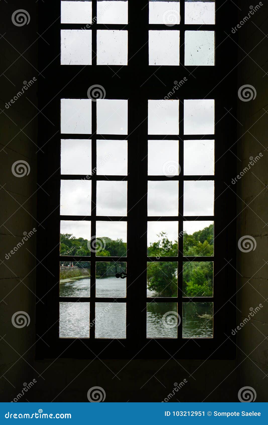 River View Outside the Windows Imagen de archivo - Imagen de loira ...