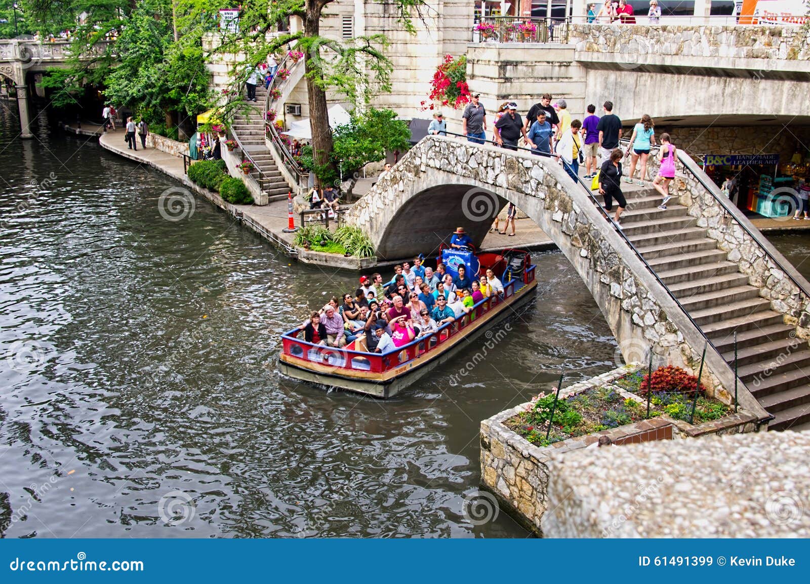 River Walk editorial stock image. Image of antonio, rider - 61491399