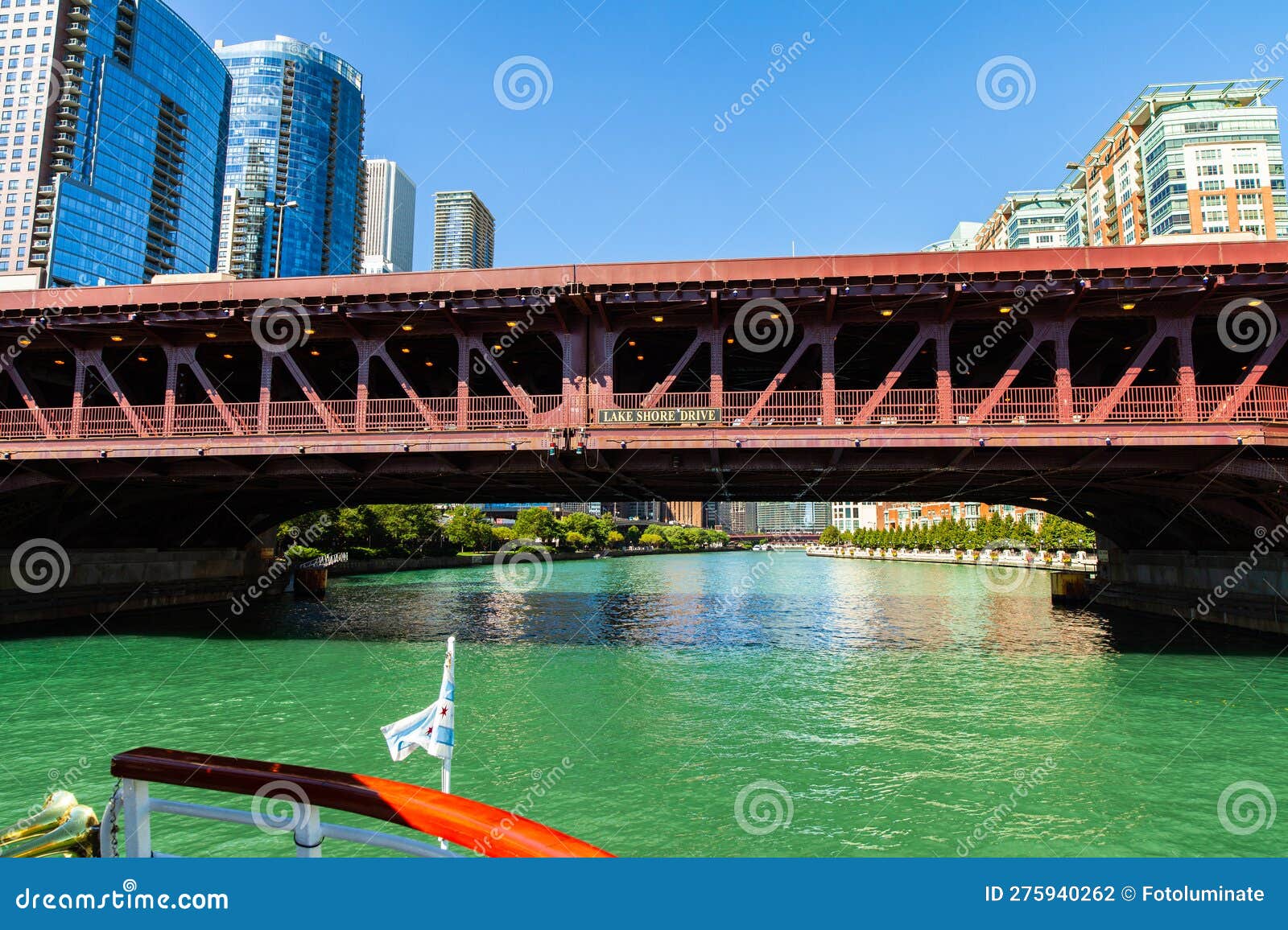 Riverfront Downtown Chicago Stock Photo - Image of blue, architecture ...