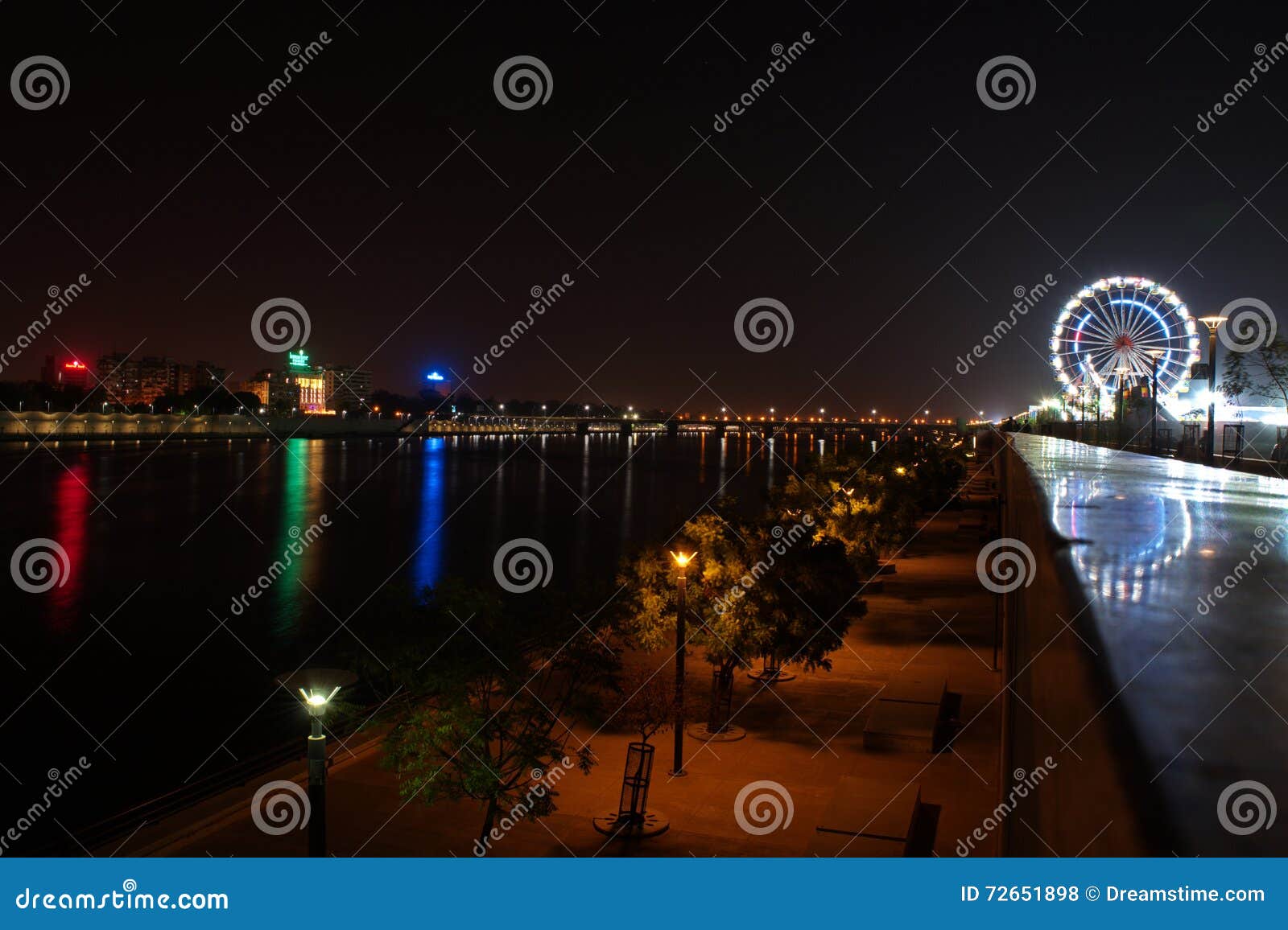 The Riverfront of Sabarmati, Ahmedabad, India Editorial Stock Photo ...