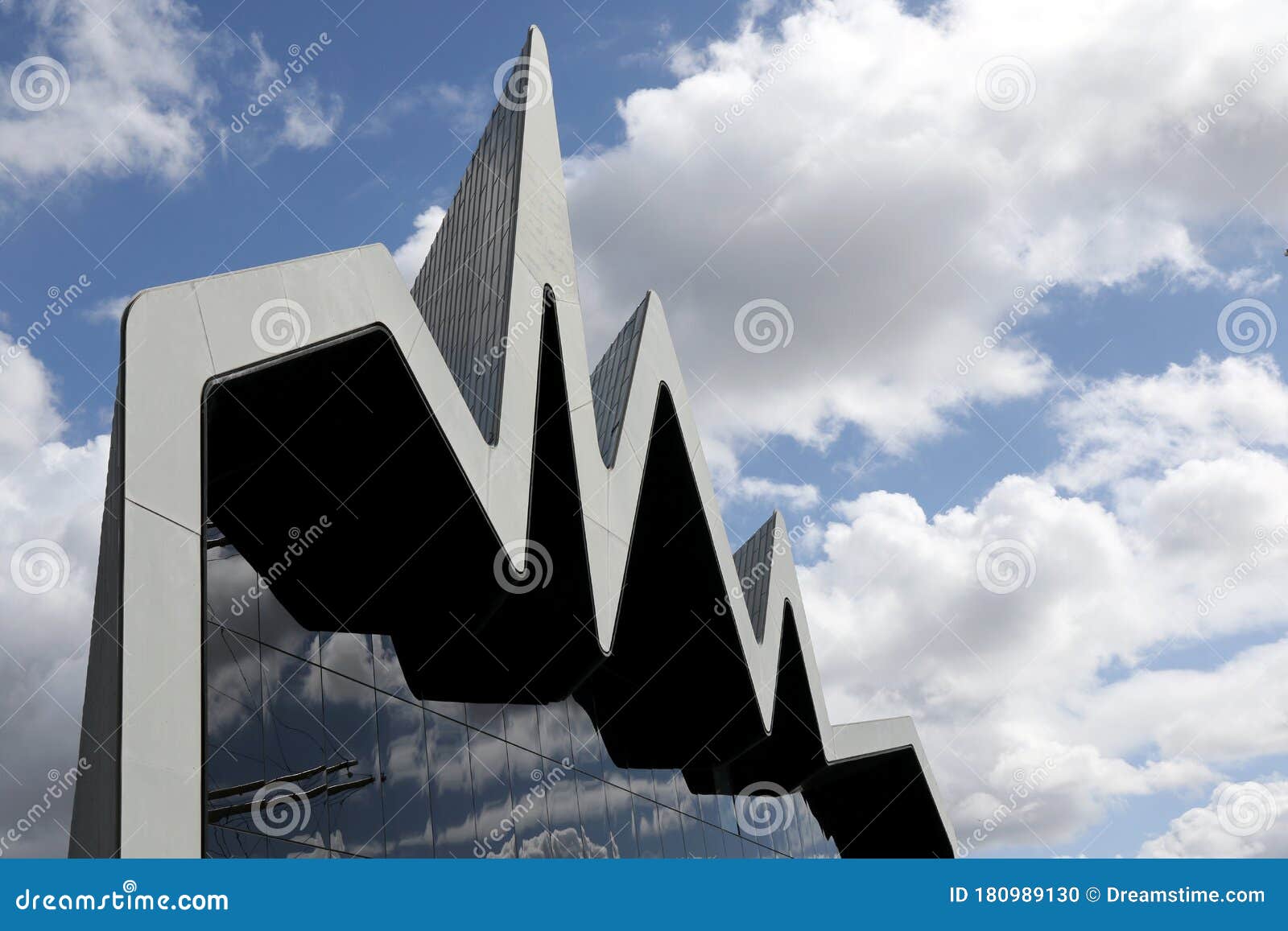 Riverside Museum in Glasgow, Scotland Editorial Image - Image of museum ...