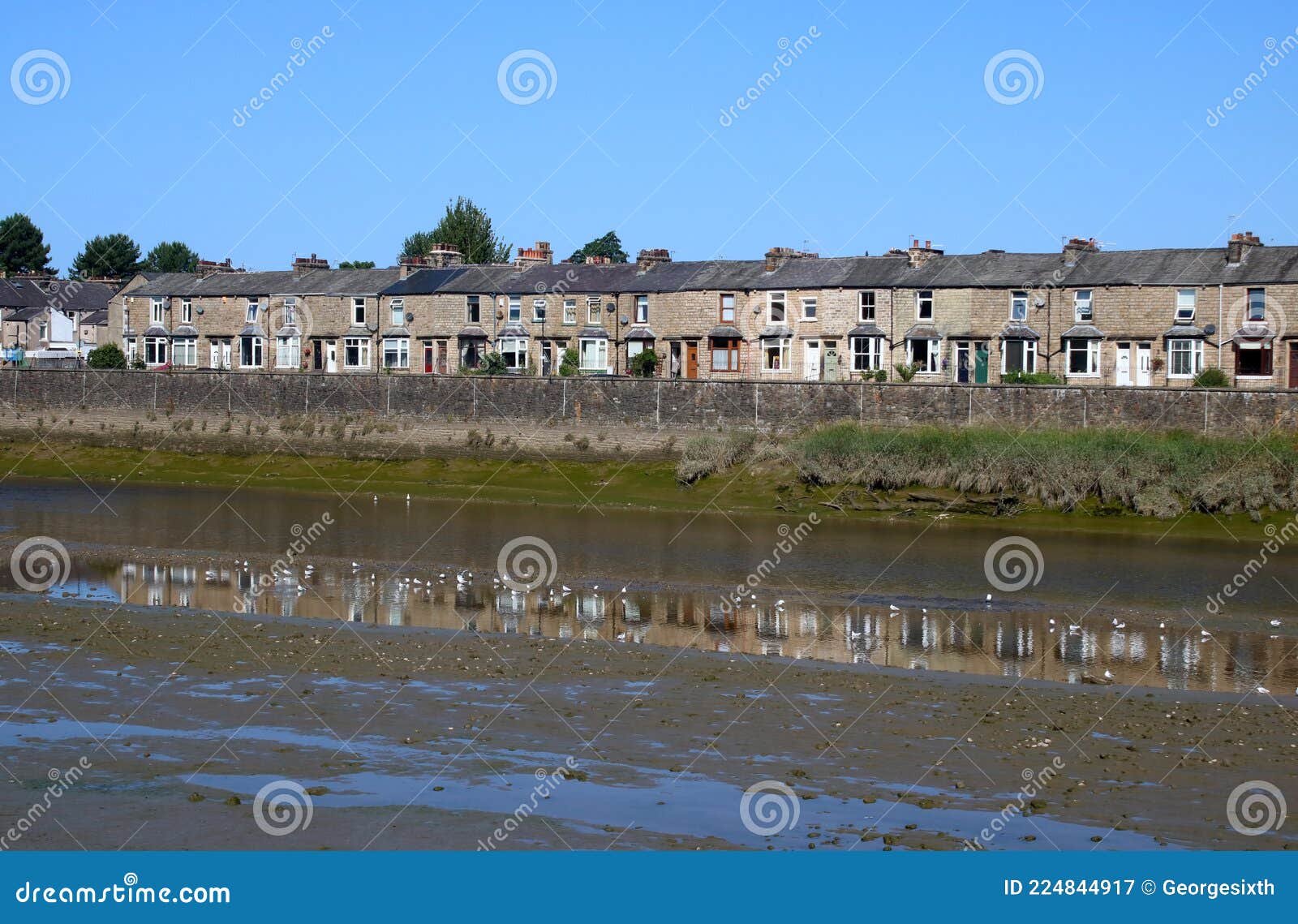 Riverside Stone Terraced Houses, Lancaster Stock Image - Image of derby ...