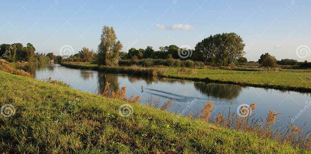 Rivier DE linge stock afbeelding. Image of hemel, landschap - 12743361