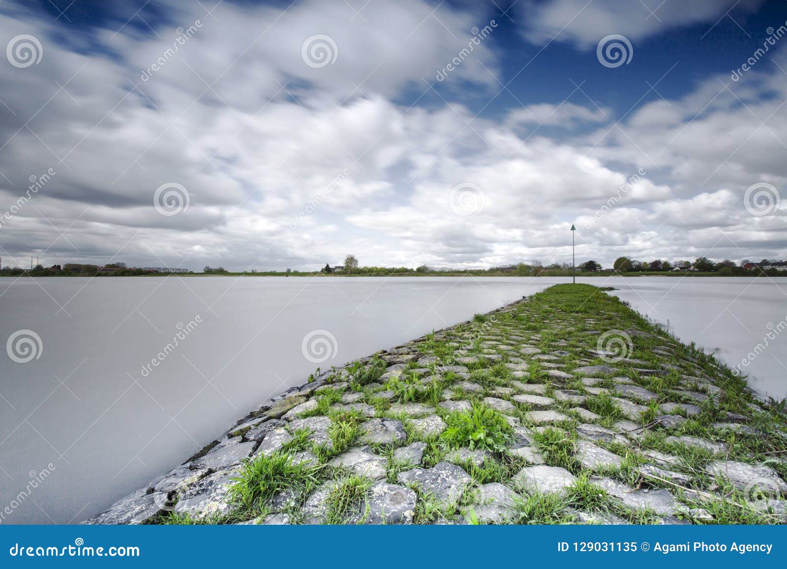 Rivier de Waal, river Waal stock image. Image of kribben - 129031135