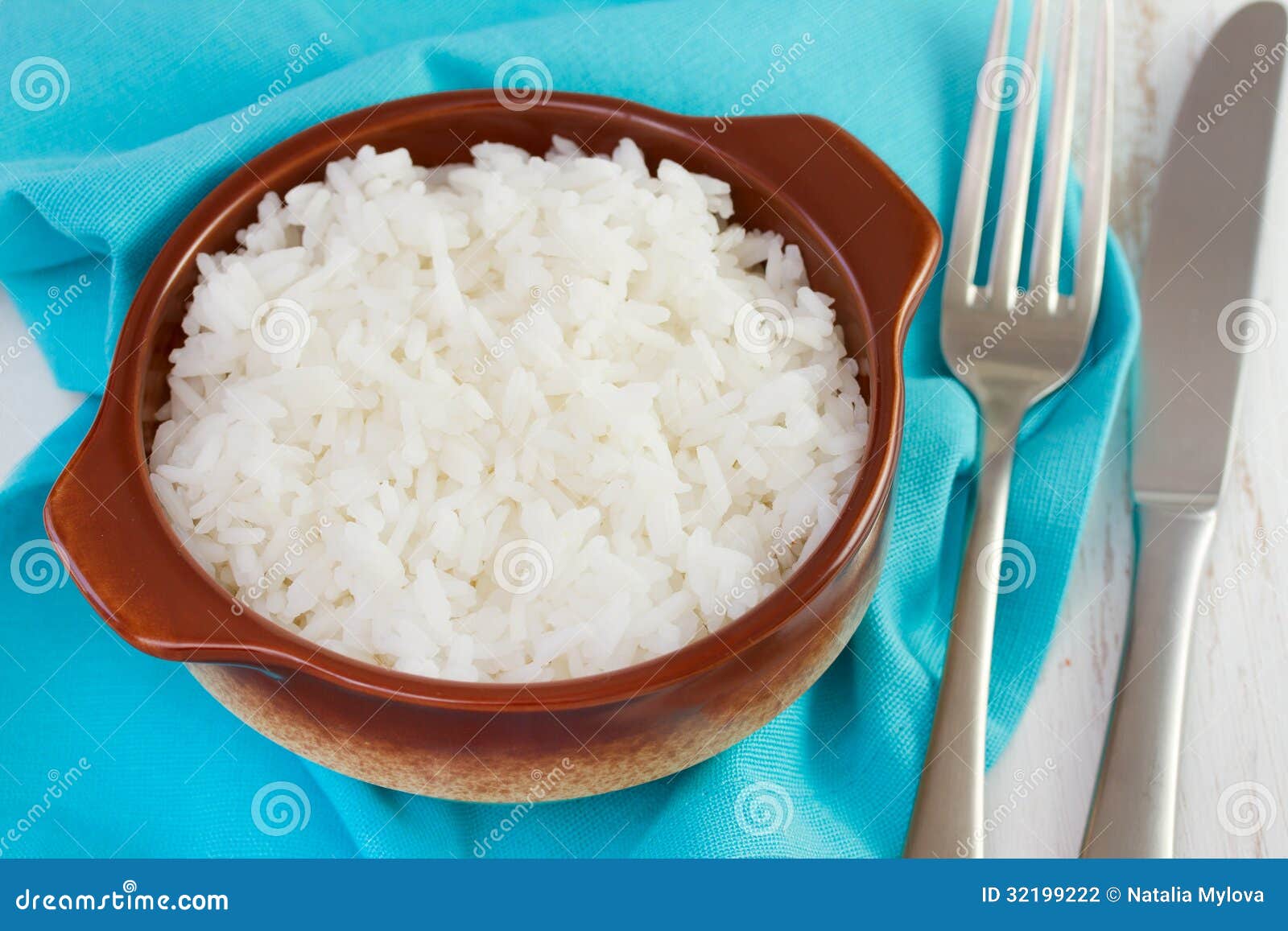 Riz Bouilli Dans La Cuvette Photo stock - Image du santé, sain: 32199222