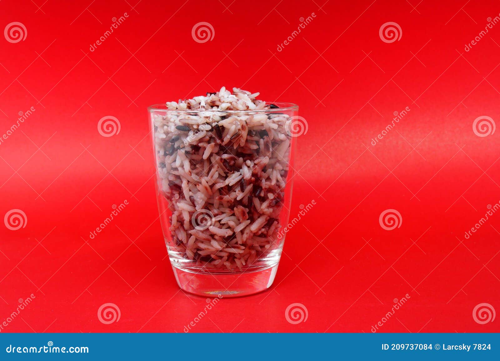 Riz Brun En Verre Transparent Photo stock - Image du agriculture, cuit ...