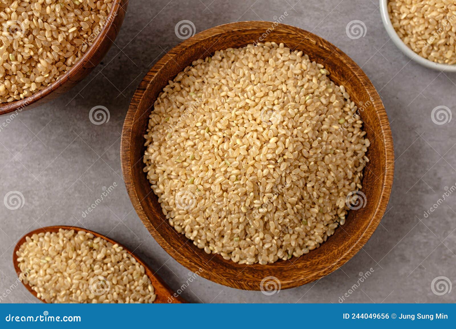 Riz brun brun photo stock. Image du closeups, nourriture - 244049656