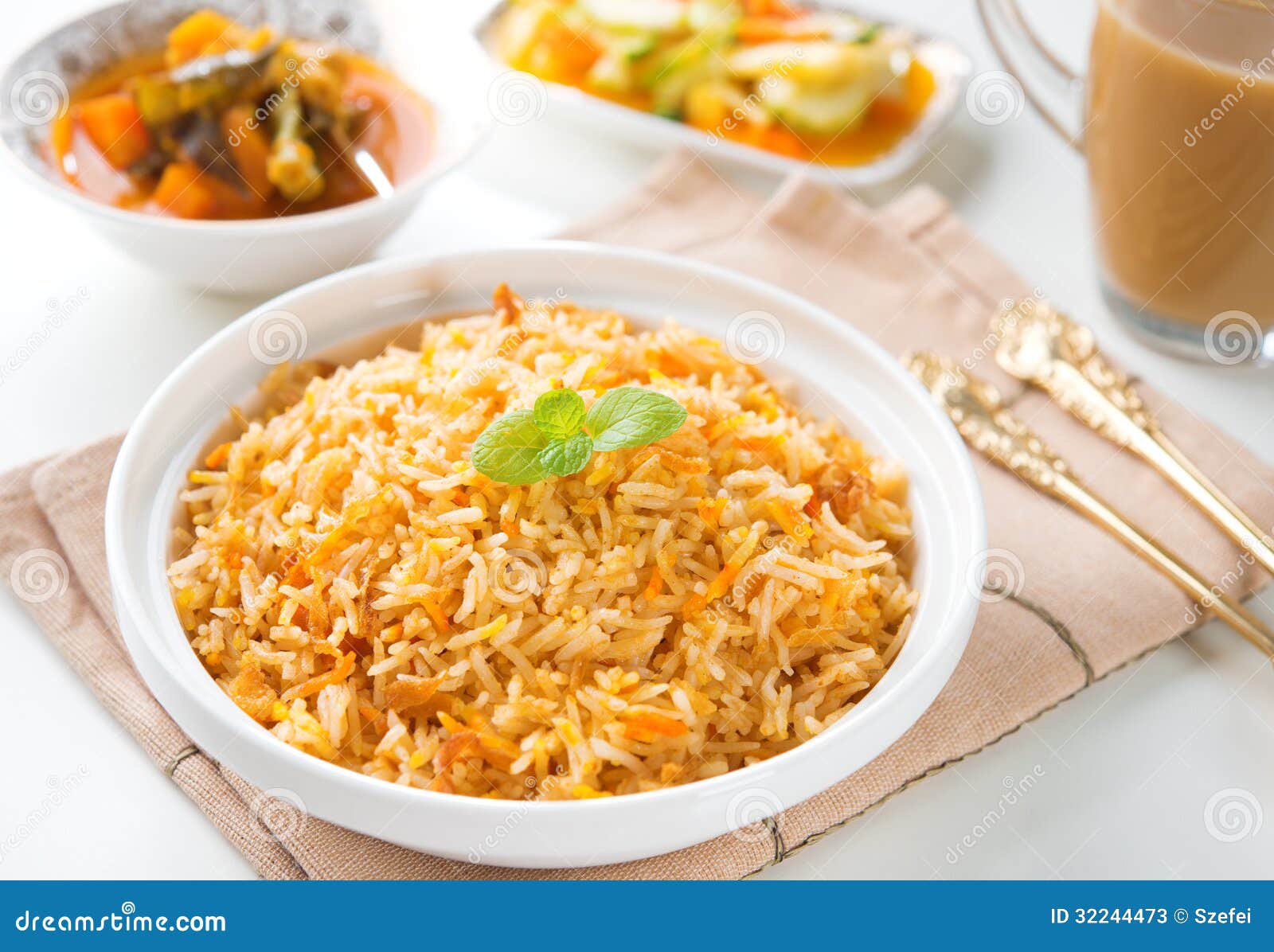 Riz Végétarien Indien De Biryani Image stock - Image du diwali, route ...