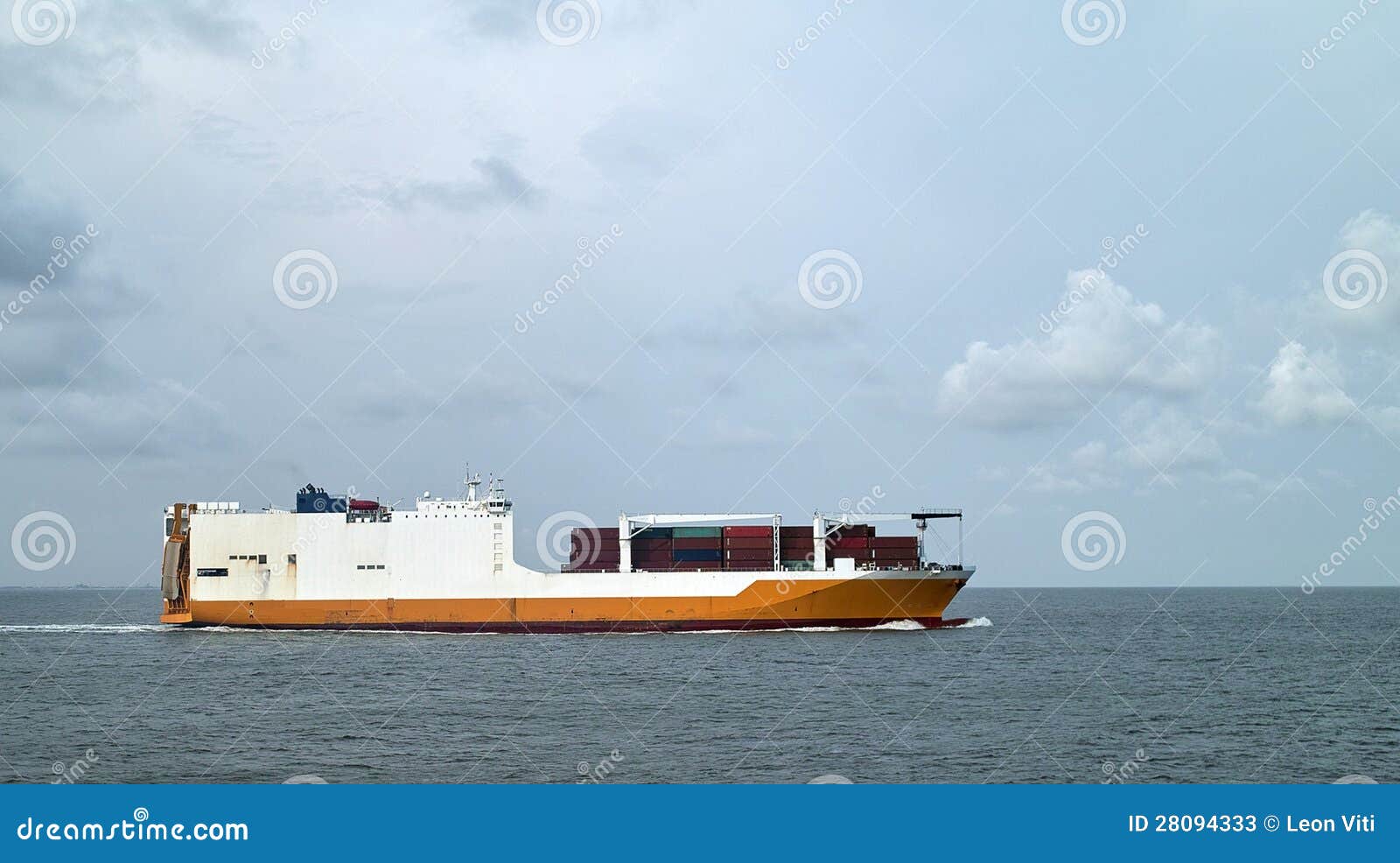 Ro ro vessel stock image. Image of roll, port, vessel - 28094333