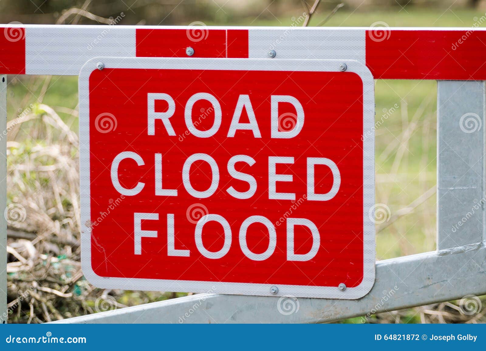 Flood Road Closed Warning Sign on Barrier Stock Photo - Image of ...