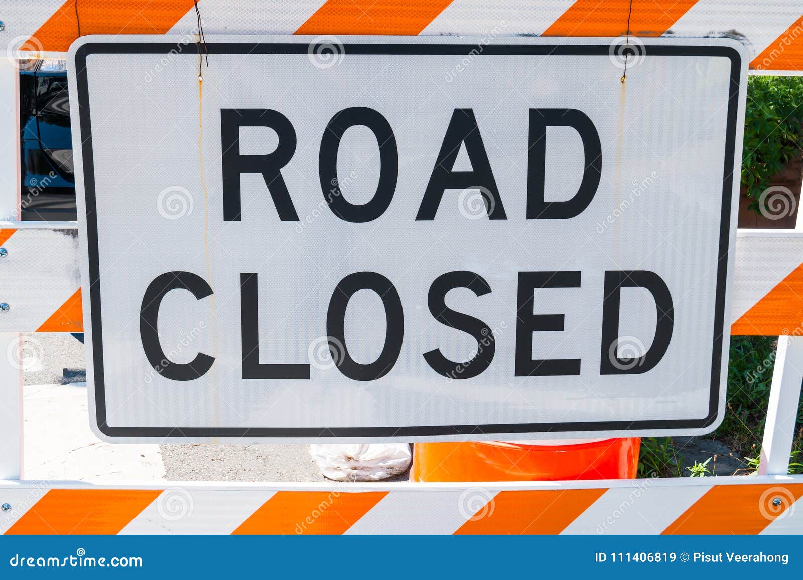 Road closed sign. stock image. Image of message, metal - 111406819