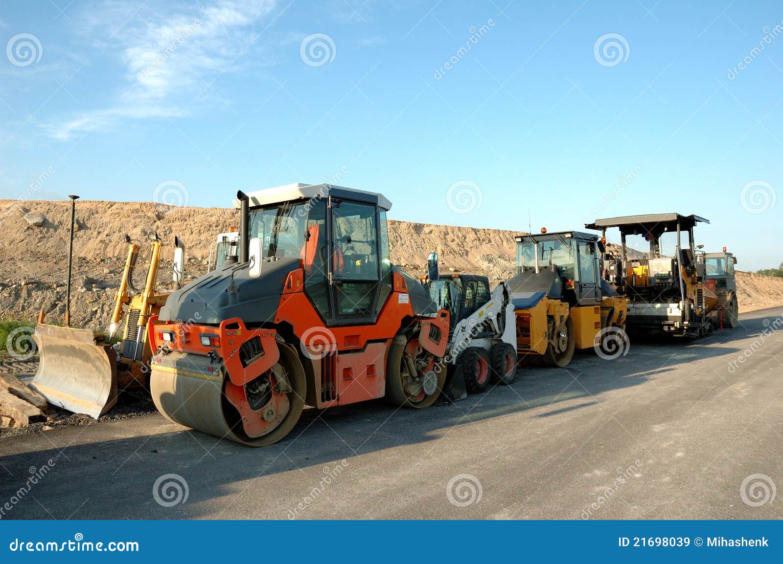 Road construction stock image. Image of heavy, dirt, bulldozer - 21698039