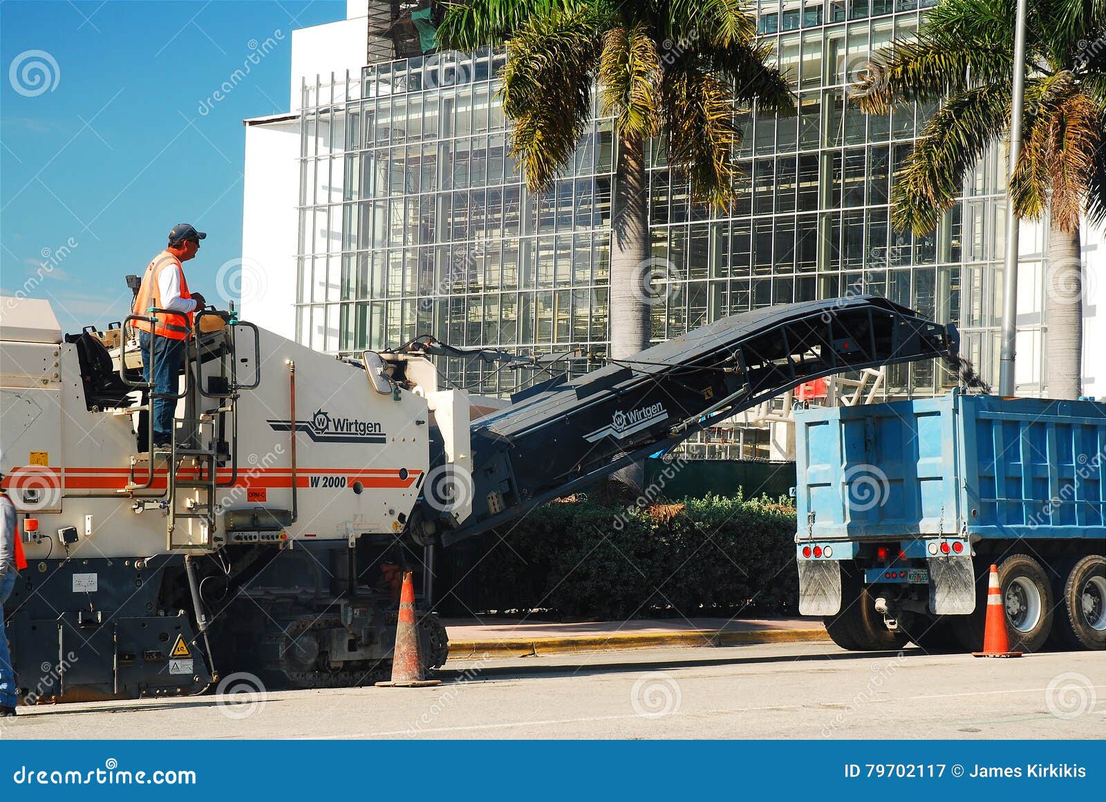 Road Construction editorial photography. Image of north - 79702117