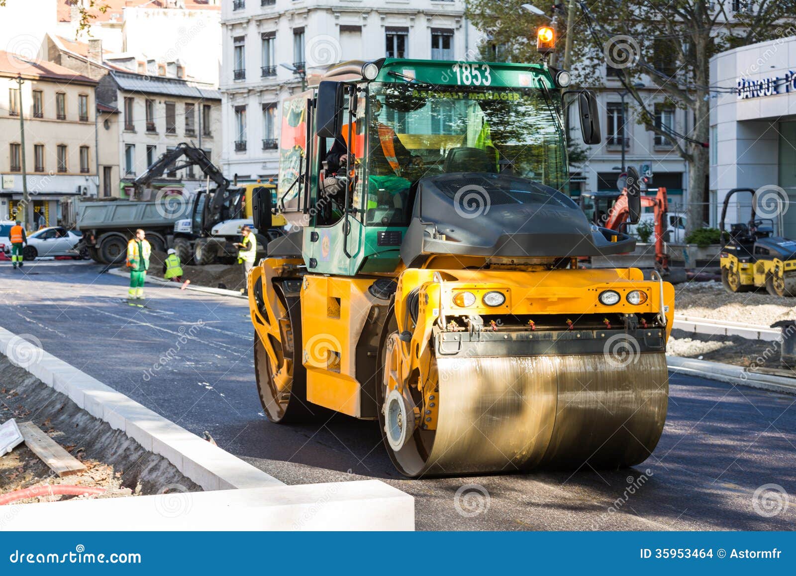 Road construction editorial stock image. Image of equipment - 35953464