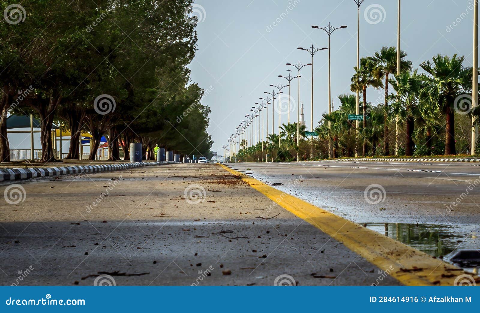 Road on Dammam Corniche Saudi Arabia Stock Photo - Image of journey ...