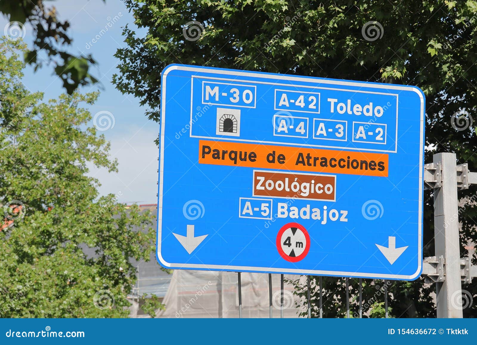 Road Direction Sign Madrid Spain Editorial Photography - Image of ...