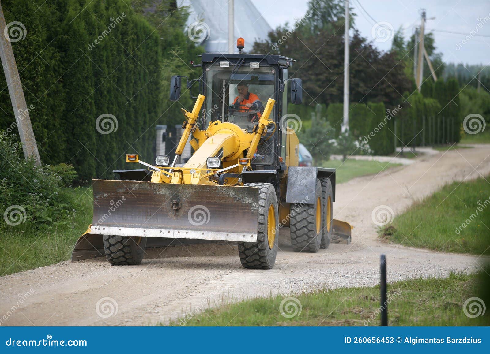 Road Grader Bulldozer, Leveling the Settlements on the Road Editorial ...