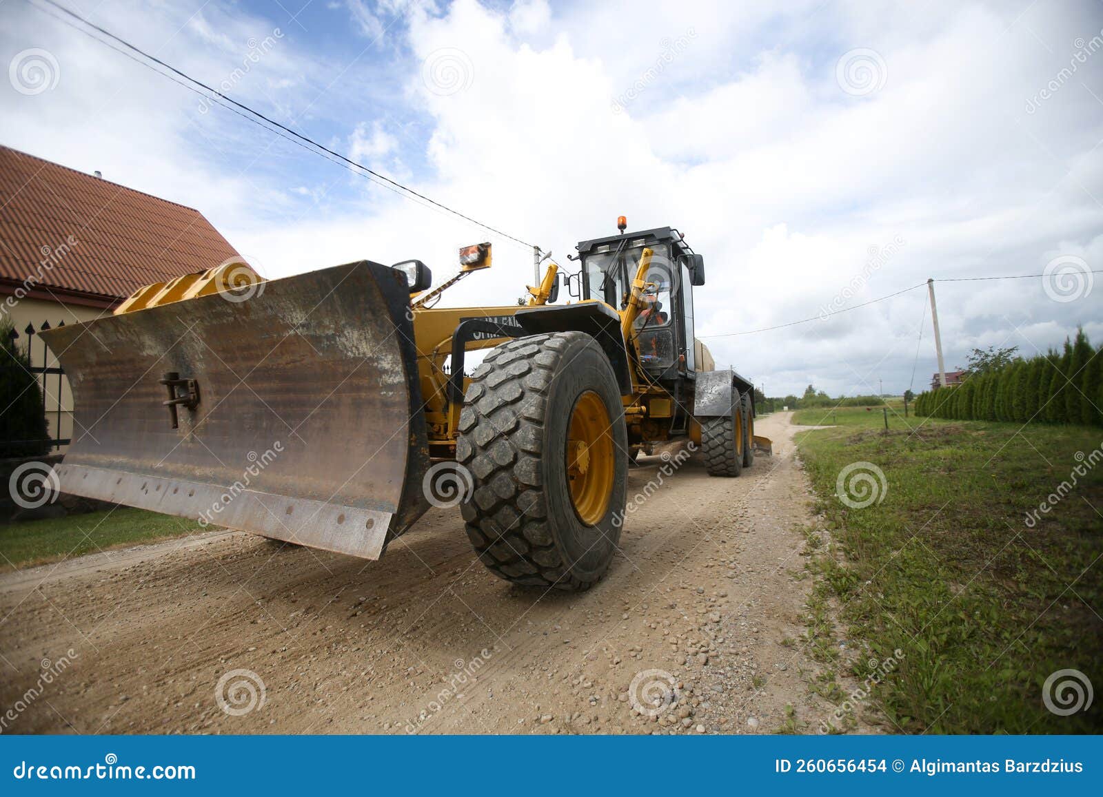Road Grader Bulldozer, Leveling the Settlements on the Road Editorial ...