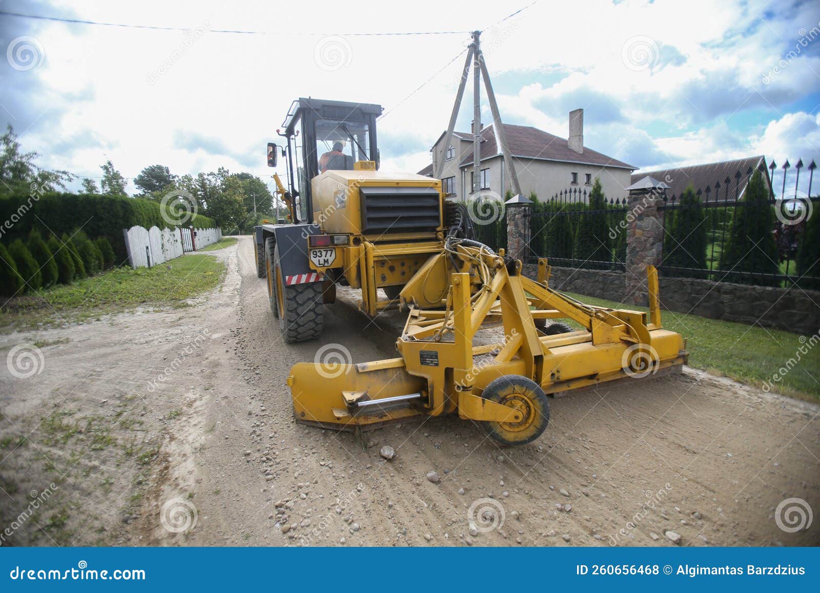 Road Grader Bulldozer, Leveling the Settlements on the Road Editorial ...