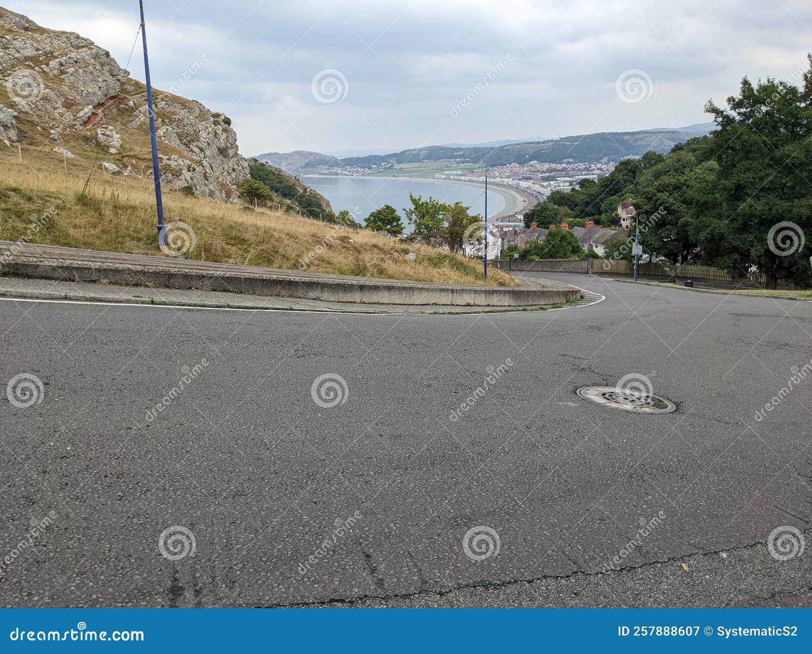 Road Hill Town Llandudno Wales Stock Image - Image of countryside, orme ...