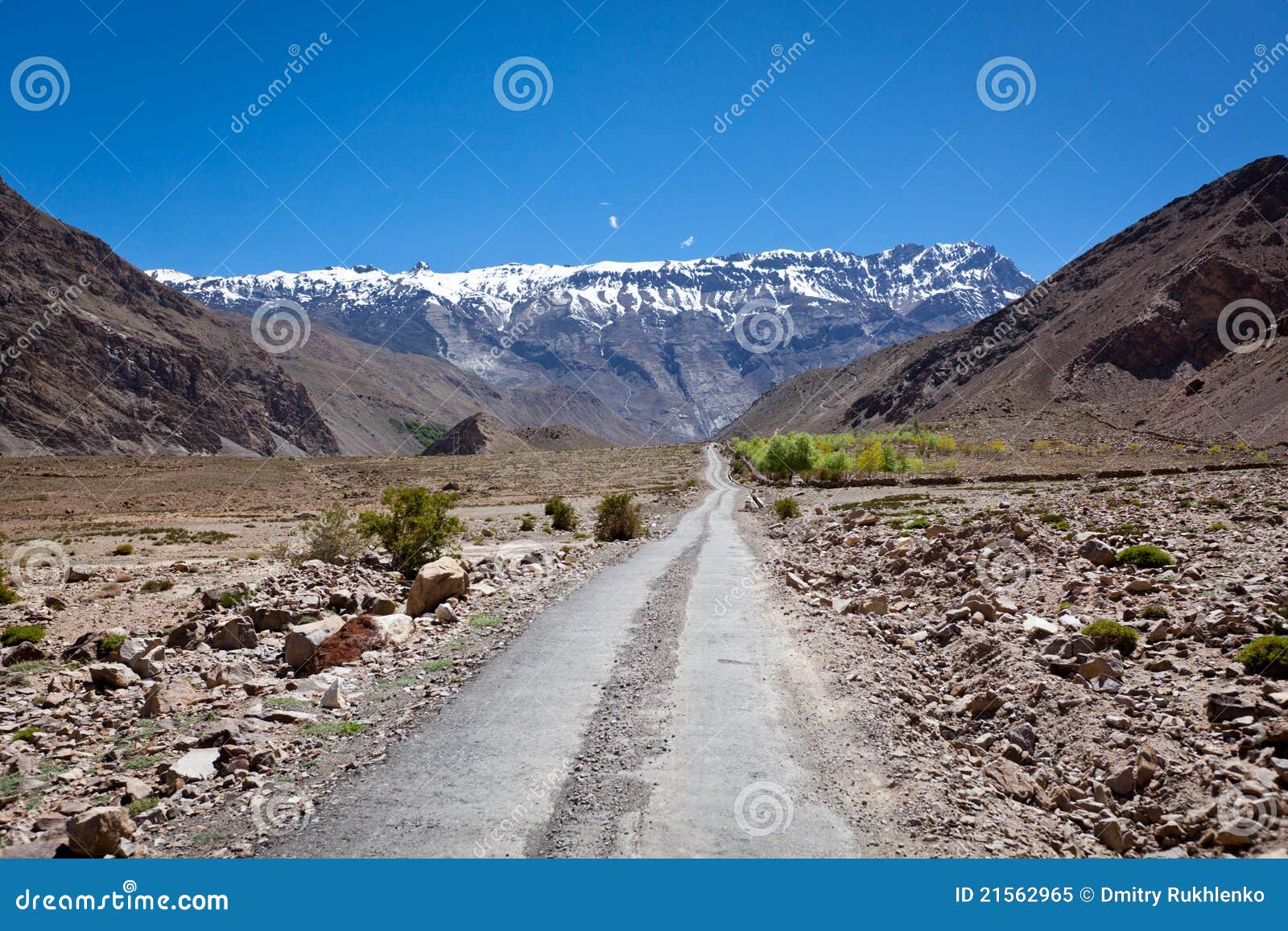 Road in Himalayas stock image. Image of nature, rural - 21562965