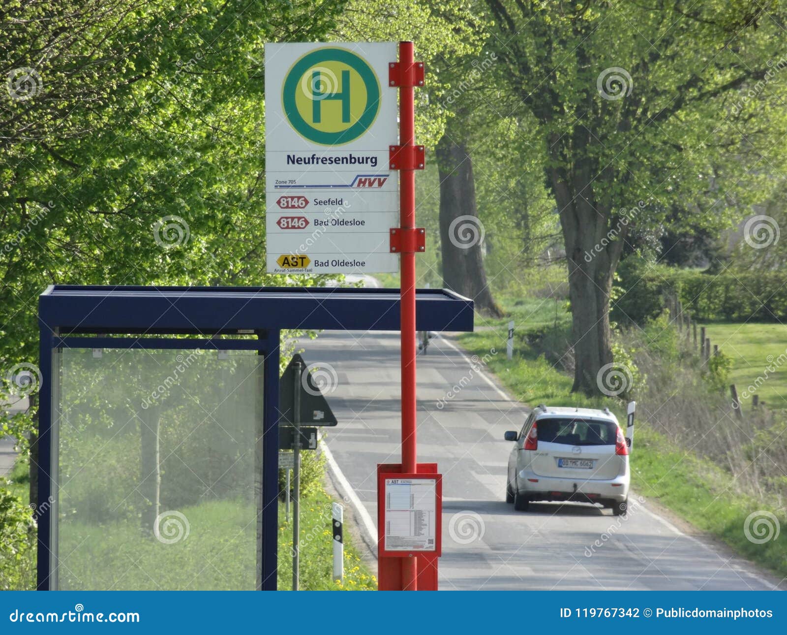 Road, Infrastructure, Lane, Traffic Sign Picture. Image: 119767342