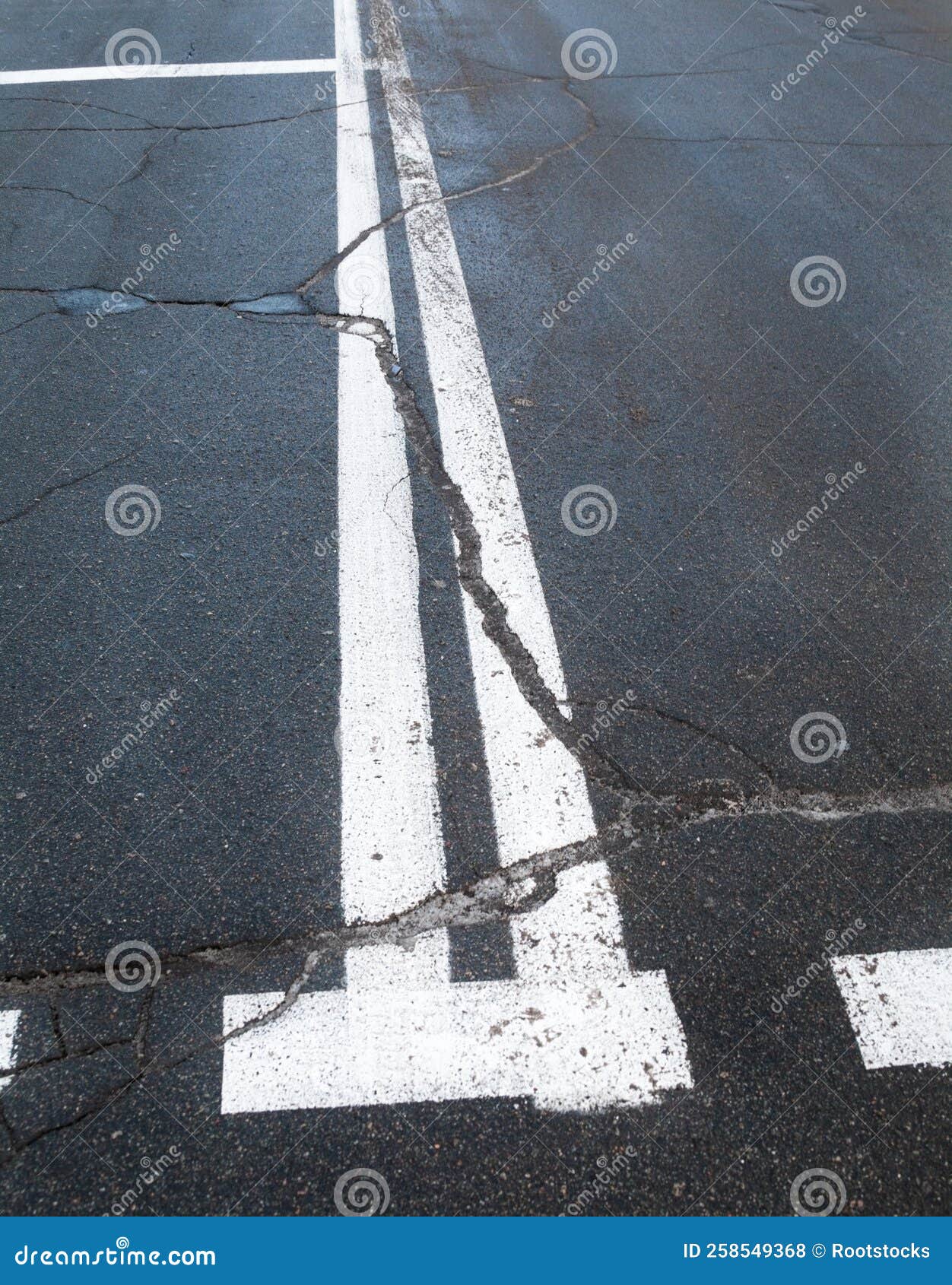Road with Road Marking Lines Stock Photo - Image of marking, asphalt ...