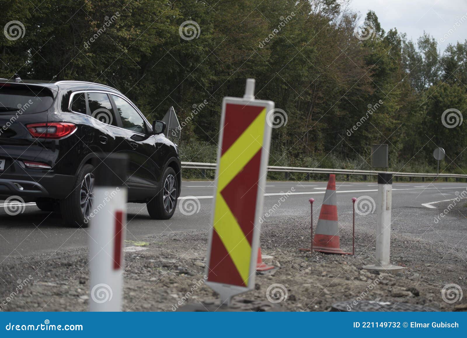 Road Marking and Reflector Post Stock Photo - Image of marking ...