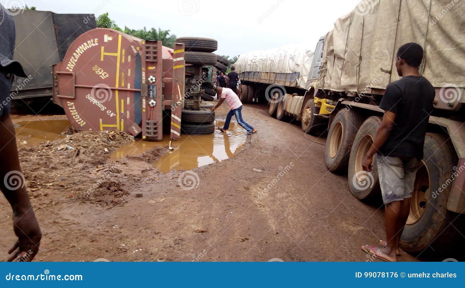 Road mishap editorial photo. Image of truck, toad, mishap - 99078176